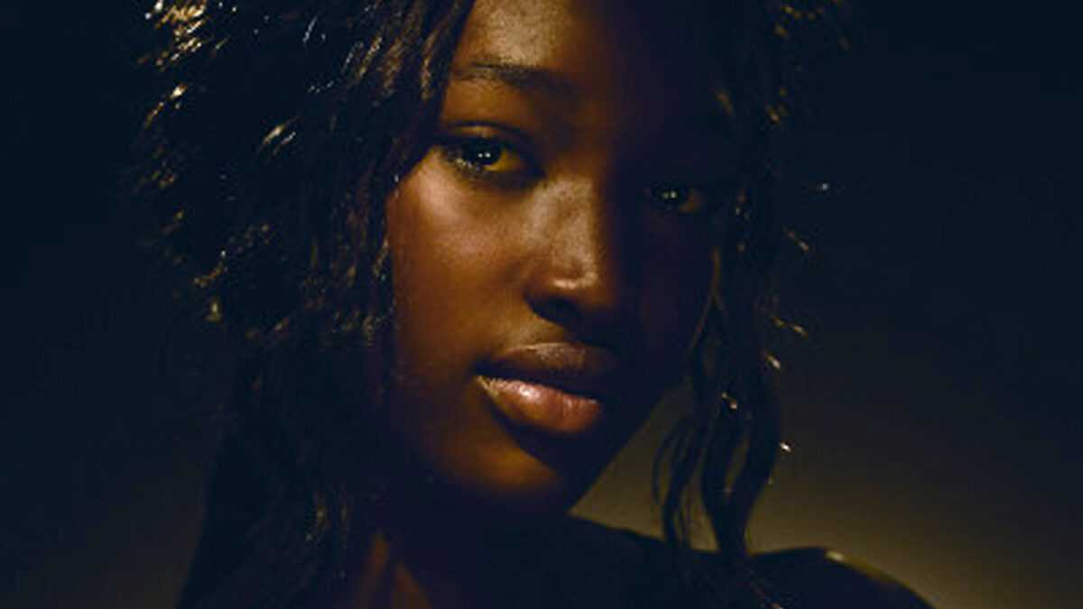 5 questions beauté au mannequin Adama Diallo