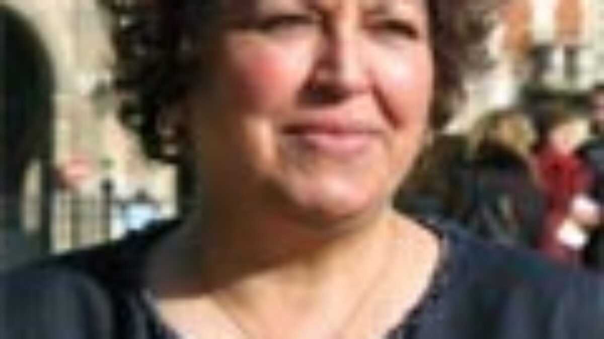 Fadila Mehal : une Marianne de la diversité dans la bataille des ...