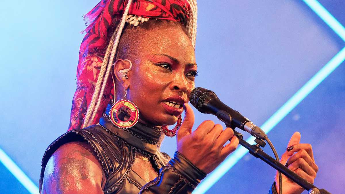 Dobet Gnahoré : « Il est grand temps que l’on se valorise par nous-mêmes