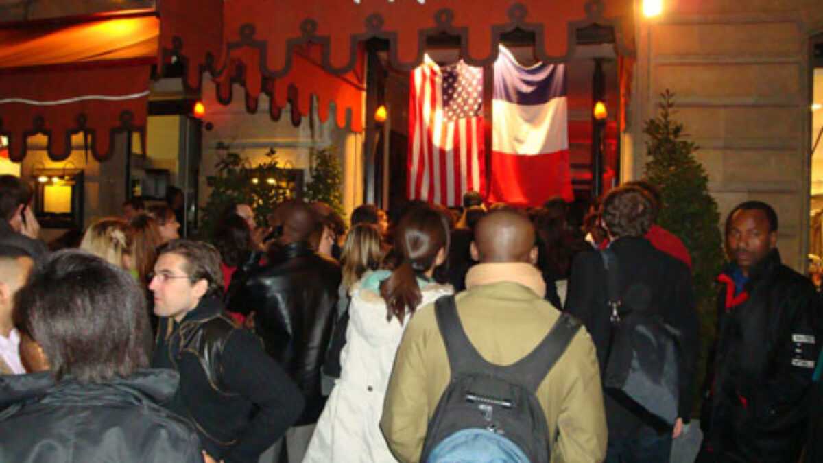 En France, les fans de Barack Obama font la fête avant l’heure