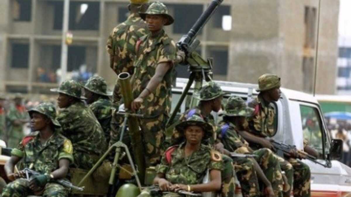 Centrafrique : des centaines de miliciens anti-Balaka rejoignent l'armée