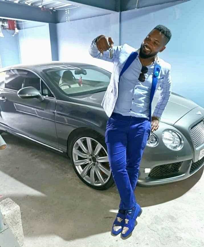 Oscar Chavula bénit Difikoti avec une Bentley