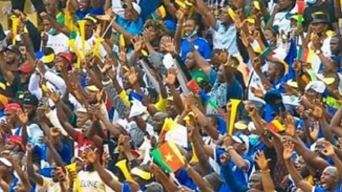 Les Camerounais reprennent le chemin des stades