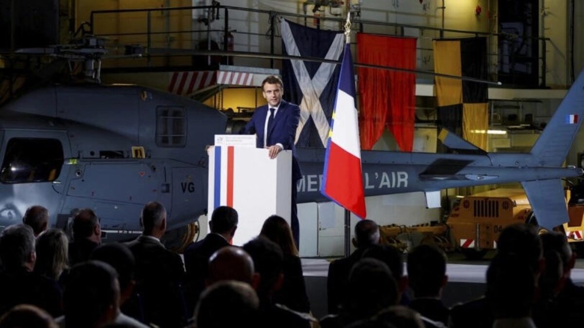 Macron évoque une nouvelle stratégie militaire en Afrique
