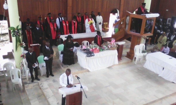 Cameroun : Nleng Nlend Marie Laure consacrée à la charge d’ancien de l ...