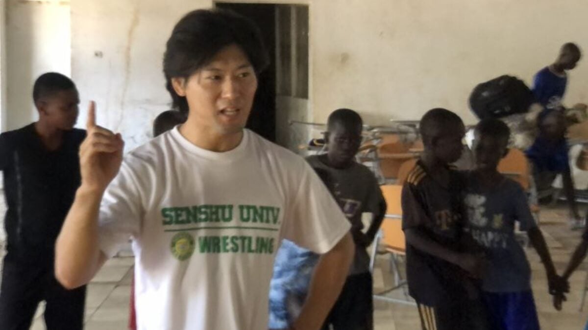 Shogo Uozumi, le Japonais qui enseigne la lutte olympique au Sénégal