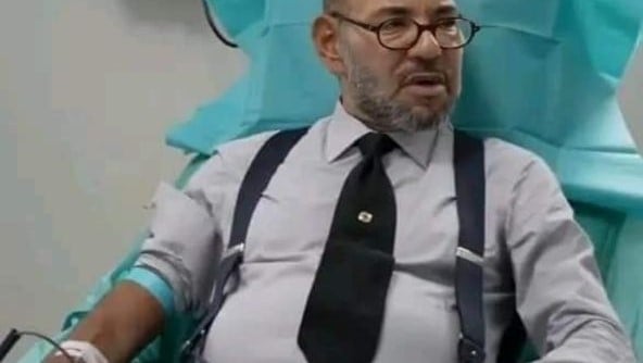 Mohammed VI a visité les blessés du séisme et donné son sang (images)