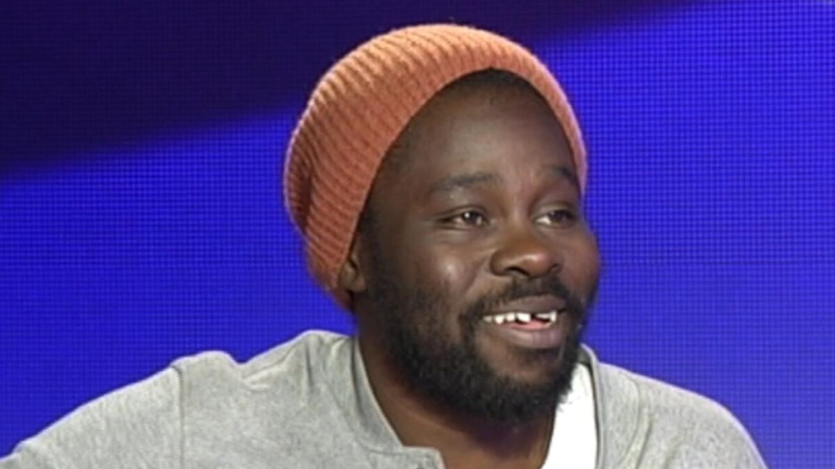 Féfé annonce son nouvel album avec le titre "Quelque part"