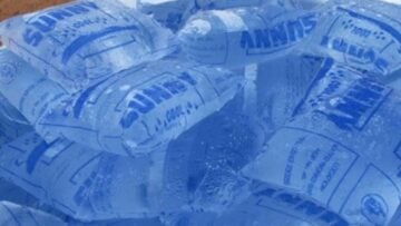 Cameroun : la commercialisation de l’eau en sachet est-elle une ...