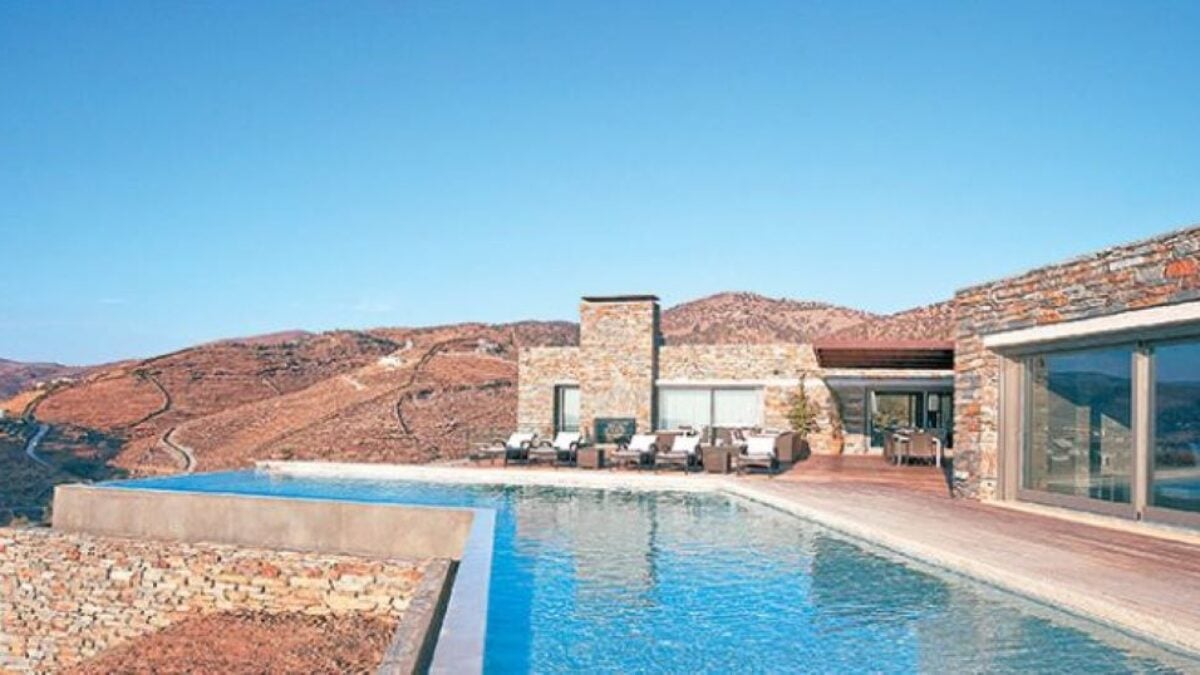 Lalla Salma est-elle dans sa luxueuse villa sur l'île grecque de Kéa