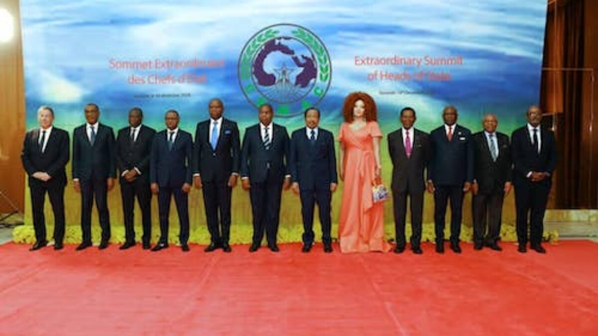 Paul Biya défend des "actes concrets" au Sommet de la CEMAC