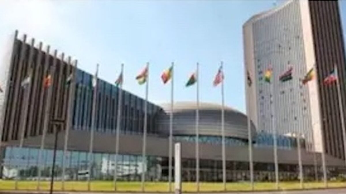 Le Gabon réintègre l’Union africaine : un retour salué au sommet de l’État