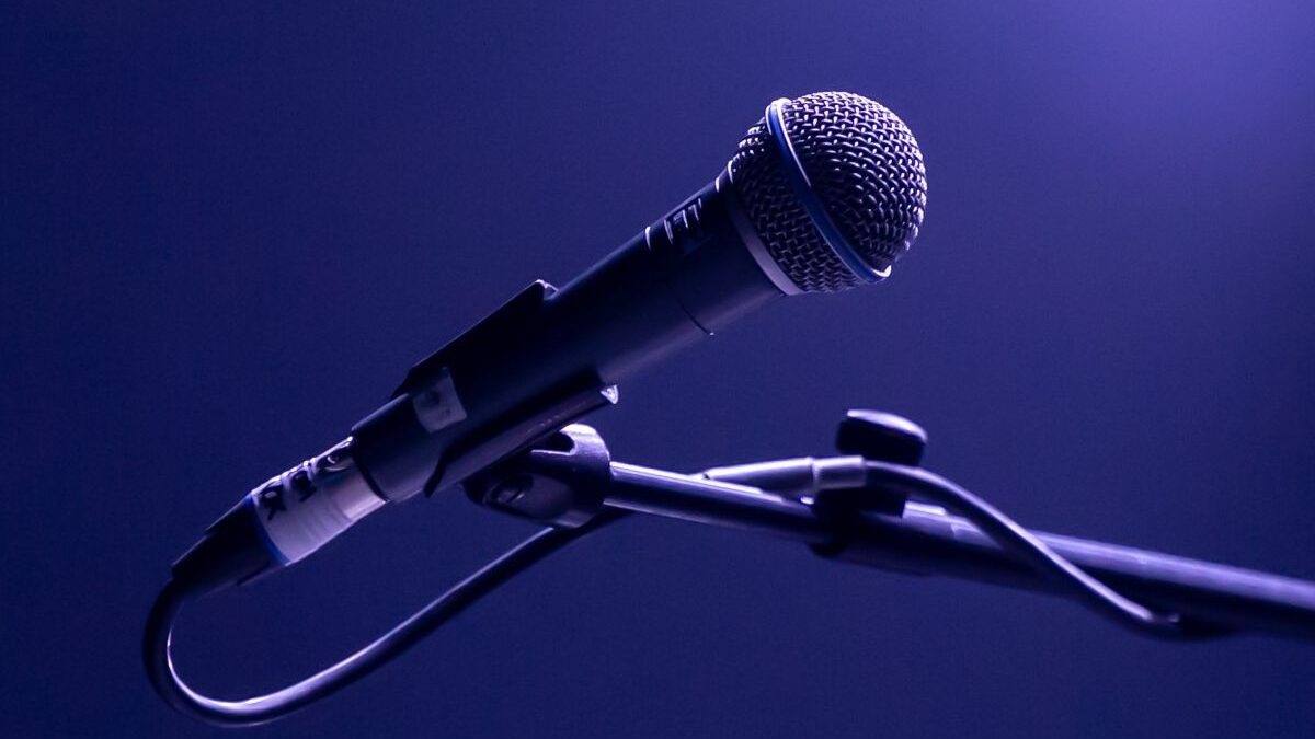 La chanson "Bnat Al-Jamiaa" au cœur de la controverse : menace sur les ...