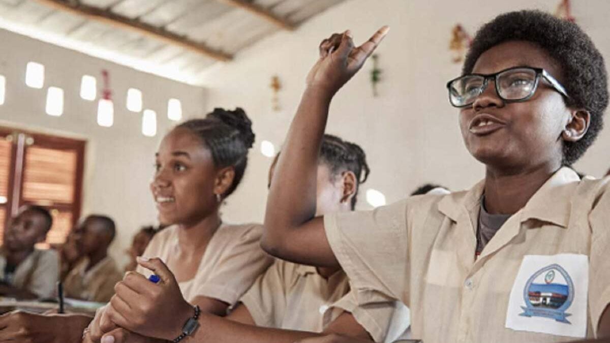 L'évolution de la place des adolescents dans le monde : regard sur l ...