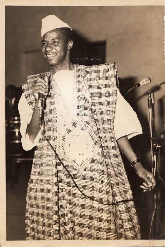 Kaabi Kouyaté ressuscite la voix légendaire de son père, Sory Kandia ...