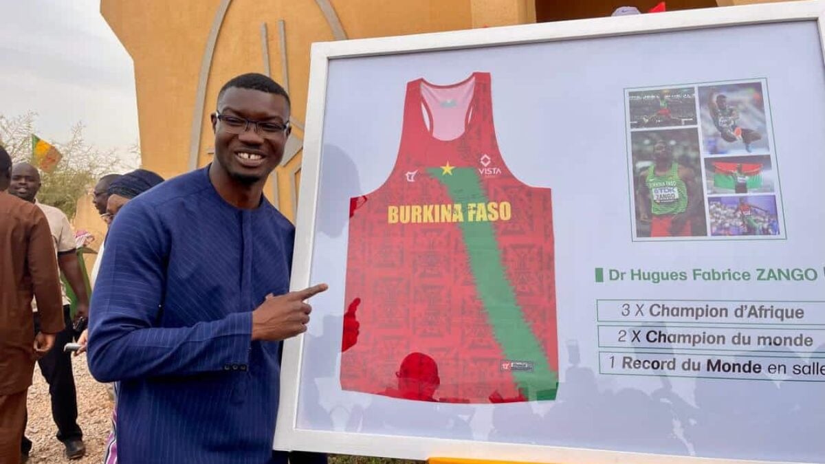 Hugues Fabrice Zango : le maillot d’un champion entre au Panthéon du ...